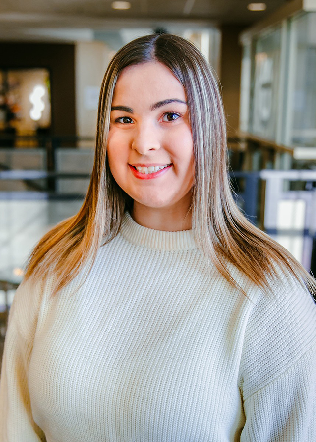 Pursuing Her Passion for Education - Honors College